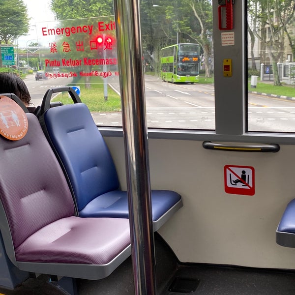 SMRT Buses: Bus 911