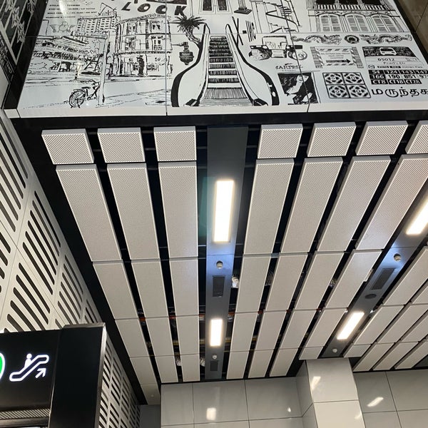 Photos at Outram Park MRT Interchange (EW16/NE3) - Metro Station in ...