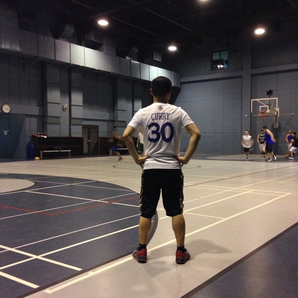 Photos at Serendra Basketball Court - Fort Bonifacio - 2 tips from 106 ...