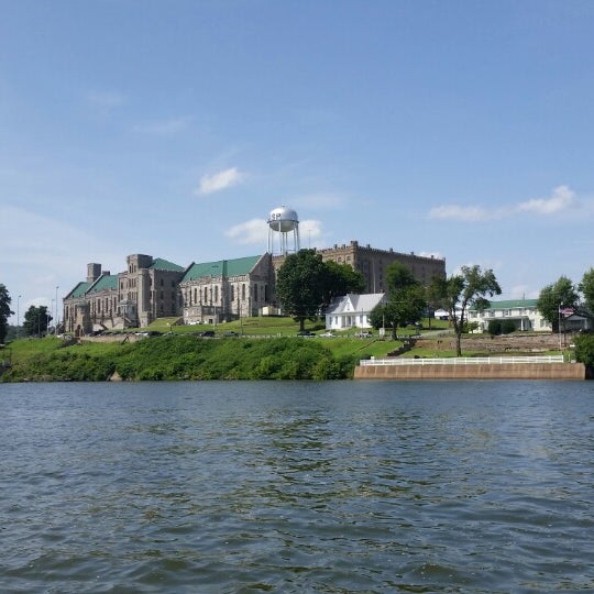 Kentucky State Penitentiary - 9 tips from 449 visitors