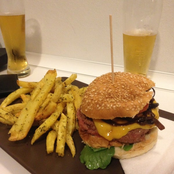 Hamburgueria do Bairro - Burger Joint in Lisboa