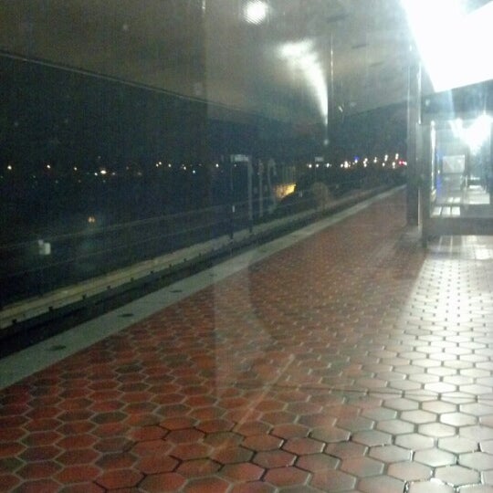 Photos at Braddock Road Metro Station - Metro Station in Braddock Road ...