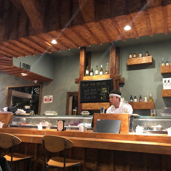 Blue Fish Sushi - 32 tips