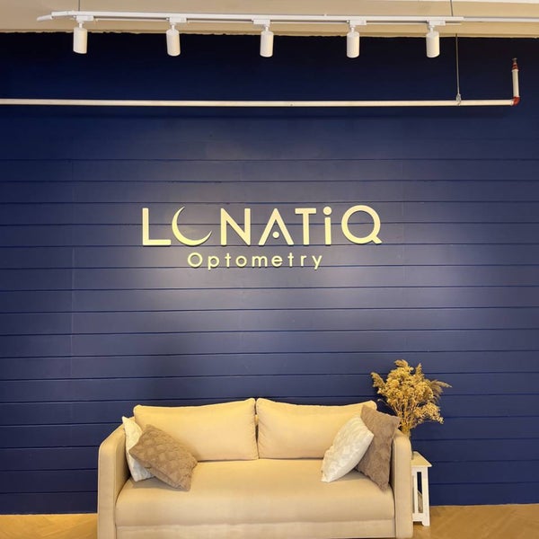 LUNATIQ OPTOMETRY - G-8 Hillpark Residence