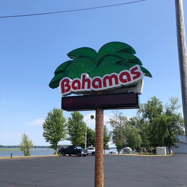 Bahama's Lounge - Stevens Point, WI