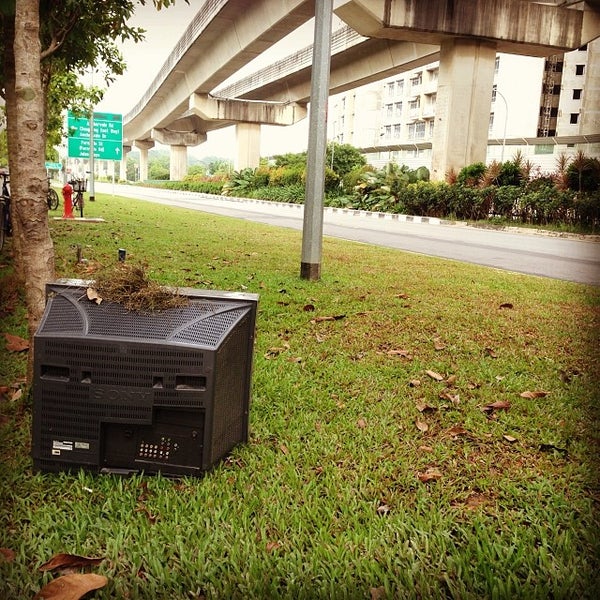 Farmway LRT Station (SW2) - Sengkang - 35 Anchorvale St