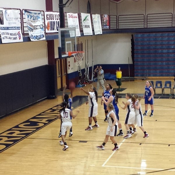 Photos at Palm Harbor University High School (PHUHS) - High School in ...