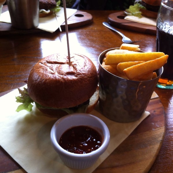 Queen Adelaide - 20 tips from 580 visitors