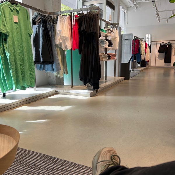 COS - Cool - Karel Doormanstraat 278