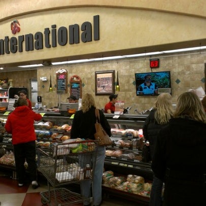 Joseph's Market Place (Now Closed) - Grocery Store in Crystal Lake