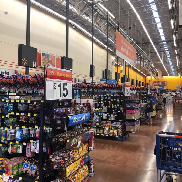 Walmart - Monterrey, Nuevo León