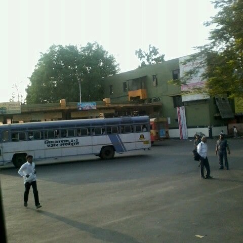 MSRTC Swargate Bus Depot - Pune, Mahārāshtra
