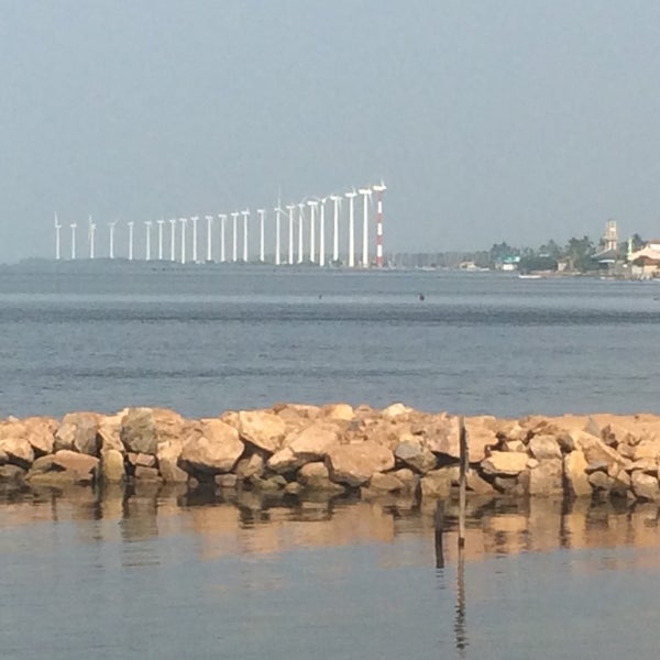 Puttalam Lagoon - 2 tips from 139 visitors