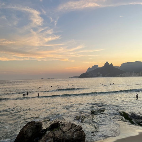 Pedra do Arpoador - Scenic Lookout in Rio de Janeiro