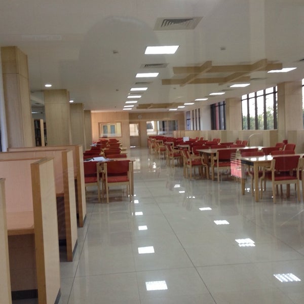 Periyar Central Library - College Library in Vellore