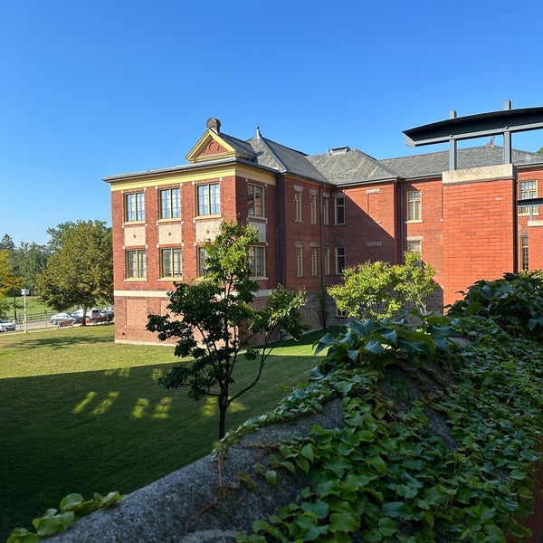 Humber College - Lakeshore Campus - Community College