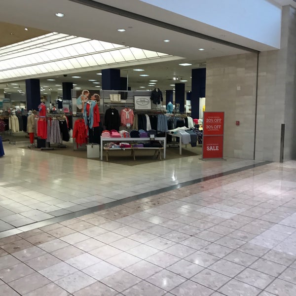 Sears - Department Store in Tukwila