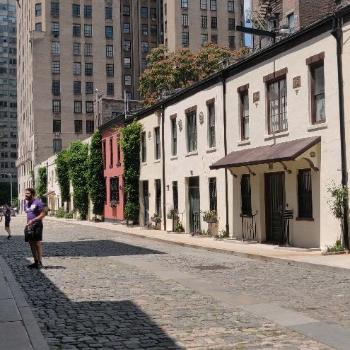 Washington Mews - Greenwich Village - New York, NY