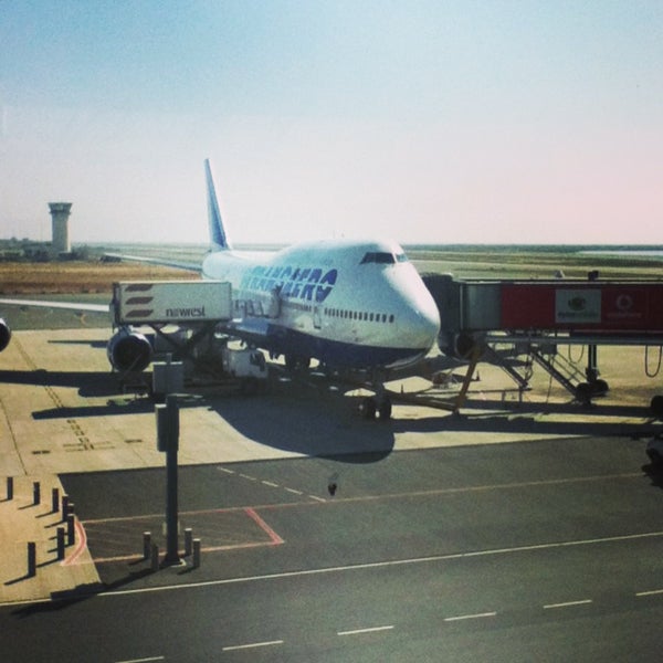 Larnaca International Airport (LCA) Διεθνής Αερολιμένας Λάρνακας ...