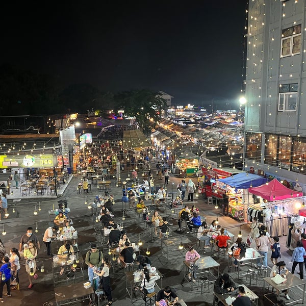 INDY Market (ตลาดอินดี้) - Night Market in Chom Thong