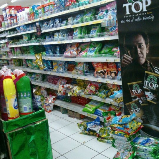 TOP Swalayan - Supermarket in Pare