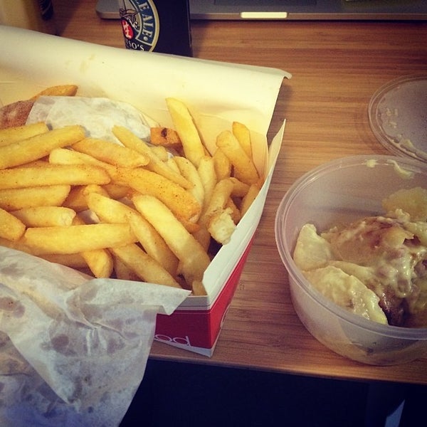 Rooster Bar - Fairfield, VIC