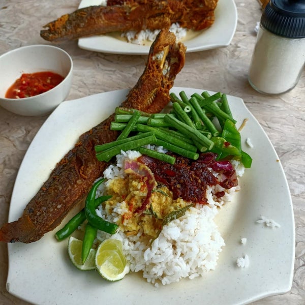 Restoran Anis Puteri Gulai Kawah - Pantai Indah - 173 tips