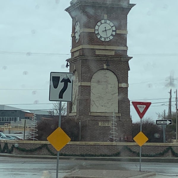 Delano Clock Tower - Delano - 614 W Douglas Ave