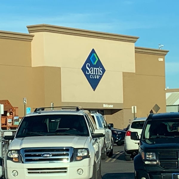 Sam's Club - 6200 W Kellogg Dr