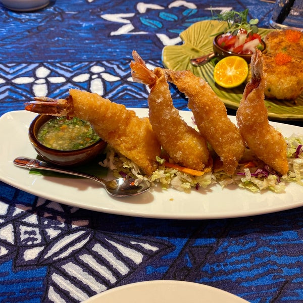 Mama Fish House Beach - paia