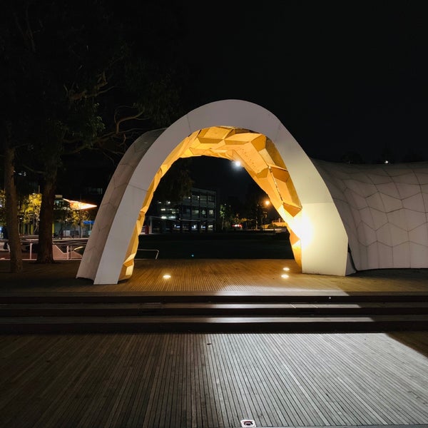 Monash University Caulfield Library - 14 tips from 855 visitors