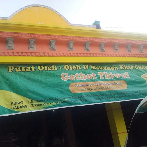 Gathot Tiwul Yu Tum - Tea Room