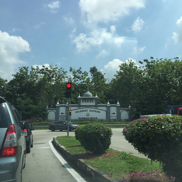 Photos at Plaza Tol Pagoh - 13 tips from 6058 visitors