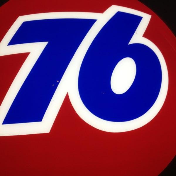 Royal Gas - Fuel Station in Outer Richmond