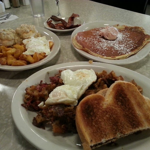 Hot Plate - Breakfast Spot in Minneapolis
