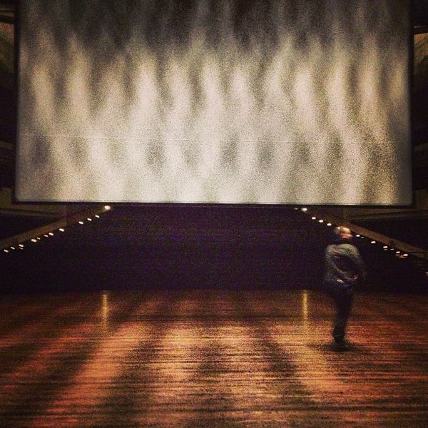 Nike - Tiger Woods Center - Convention Center