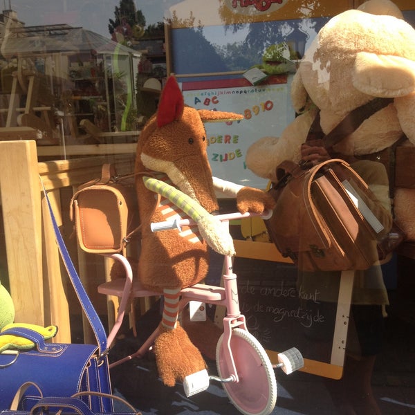 In den Olifant (Now Closed) - Theaterbuurt - 9 tips from 496 visitors