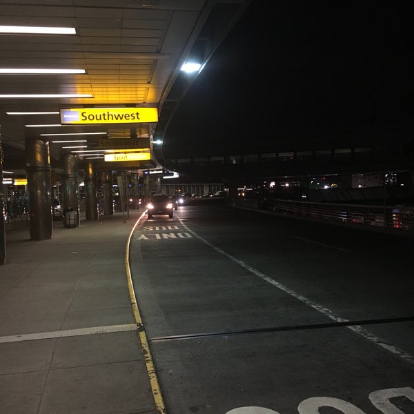 MTA Bus M60/Q48/Q70/Q72 - Laguardia Airport - Queens, NY
