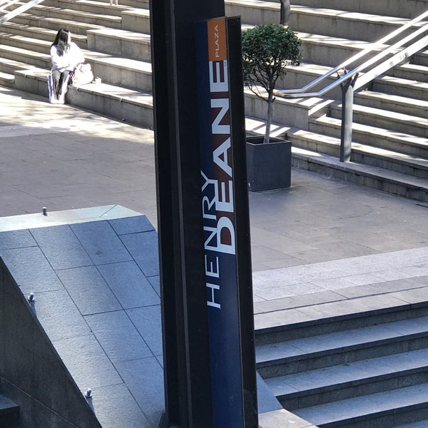 Henry Deane Plaza - Pedestrian Plaza in South Sydney