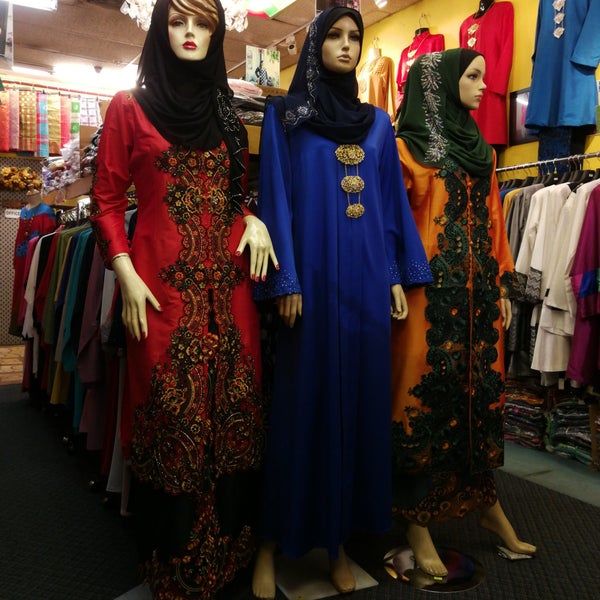 Photos at Golden Landmark Shopping Complex - Shopping Mall in Singapore
