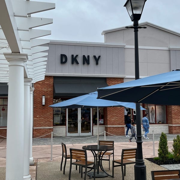 Photos at Leesburg Premium Outlets - Leesburg Corner - Leesburg, VA