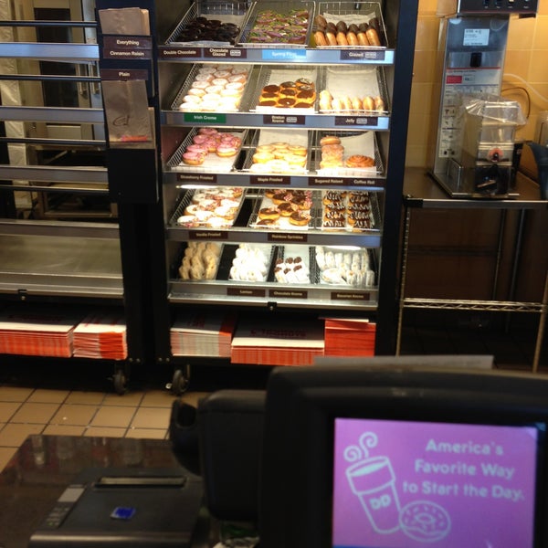 Dunkin' - 5 tips from 497 visitors