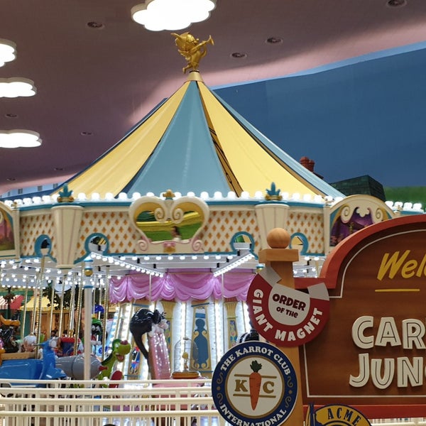 Cartoon Junction Carousel - 1 tip from 114 visitors