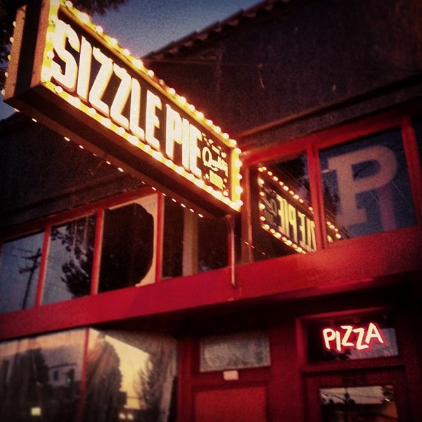 Sizzle Pie - Pizza Place
