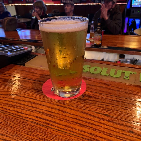 Patrick's Bar & No Grill - 8251 Wornall Rd