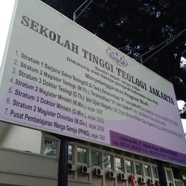 STT Jakarta - College and University