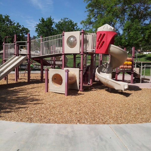 Tehachapi Park - Park in Corona Hills