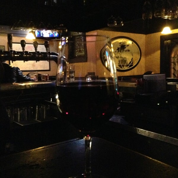 The Runt Club - Bar in Central London