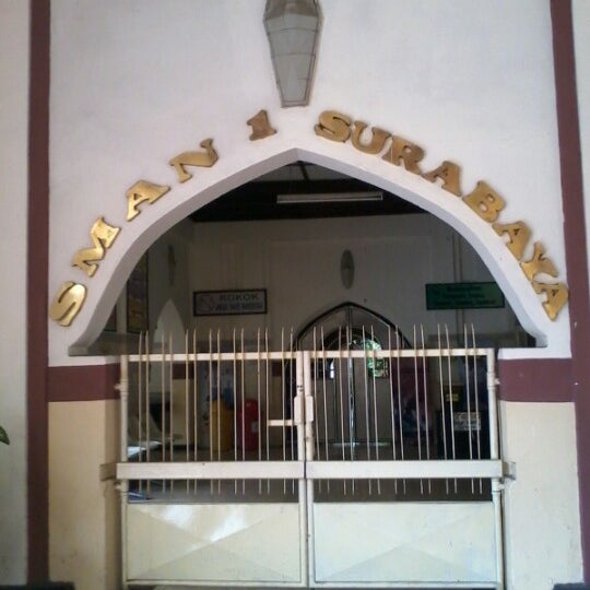 SMA Negeri 1 Surabaya - 29 tips