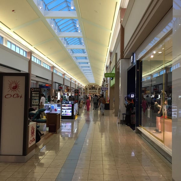 Photos at Pembroke Lakes Mall - Shopping Mall in Pembroke Pines